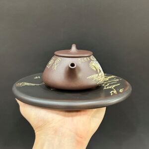 Ấm tử sa thạch biều song mã nguyên khoáng đất cũ 190ml ATS90